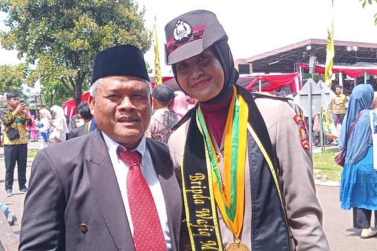 Putri Merauke, Wafiq Maulidya Latifah, Bersinar Sebagai Lulusan Terbaik ...